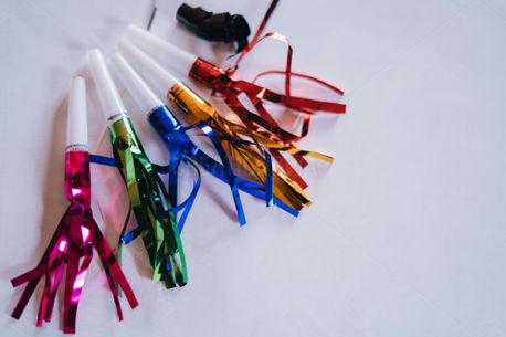 Media - Party blowers | CreationSwap